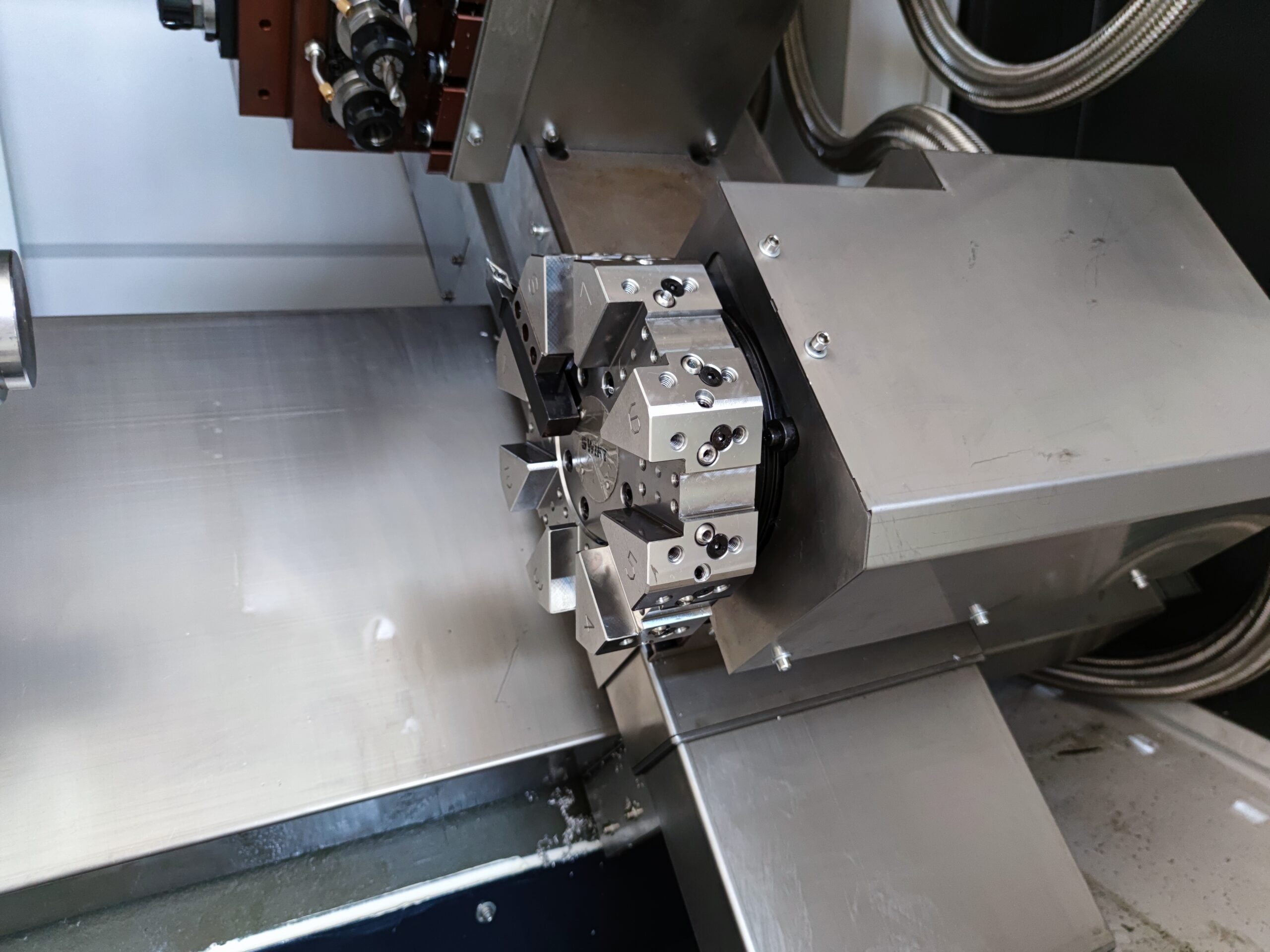 Power turret gear shaping live tool - TAIAN YUZHUO MACHINERY