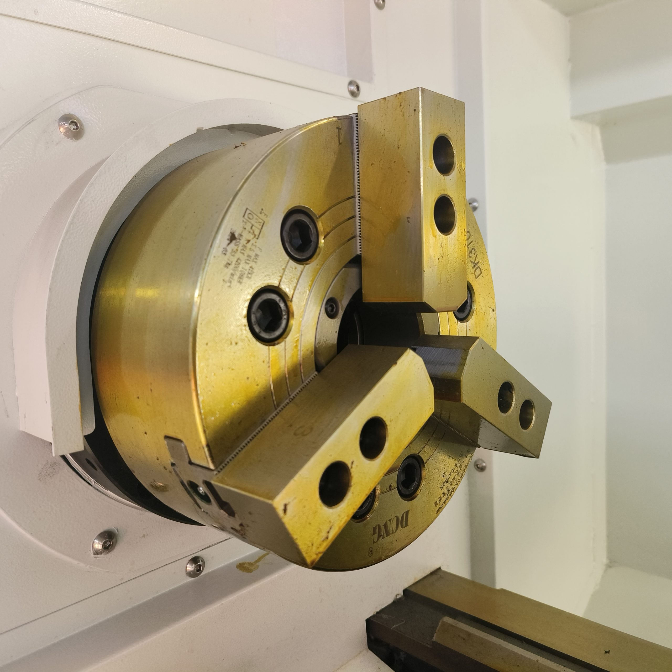 Selection and operation skills of mini CNC lathe - TAIAN YUZHUO MACHINERY